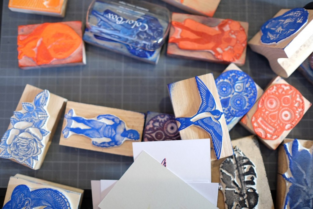 Le tampographe Sardon – Deedee